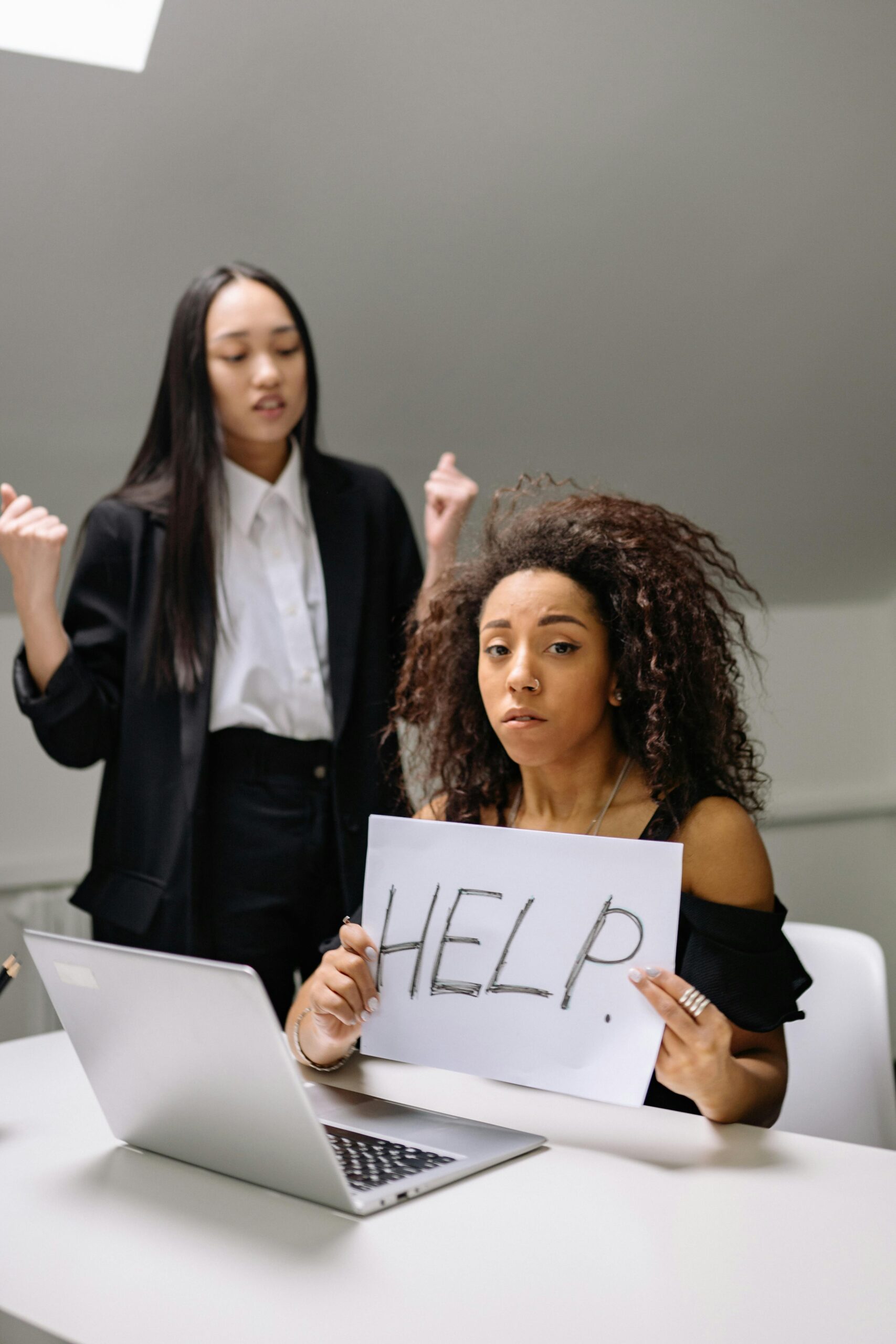 Si l’on est témoin de harcèlement, que faire ? | FT Consultants